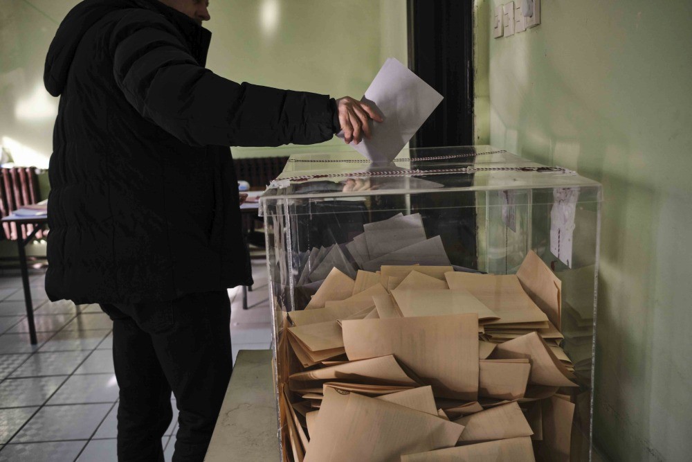 A haladó polgármesterjelölt négyharmados győzelmet hirdetett | SZMSZ ...