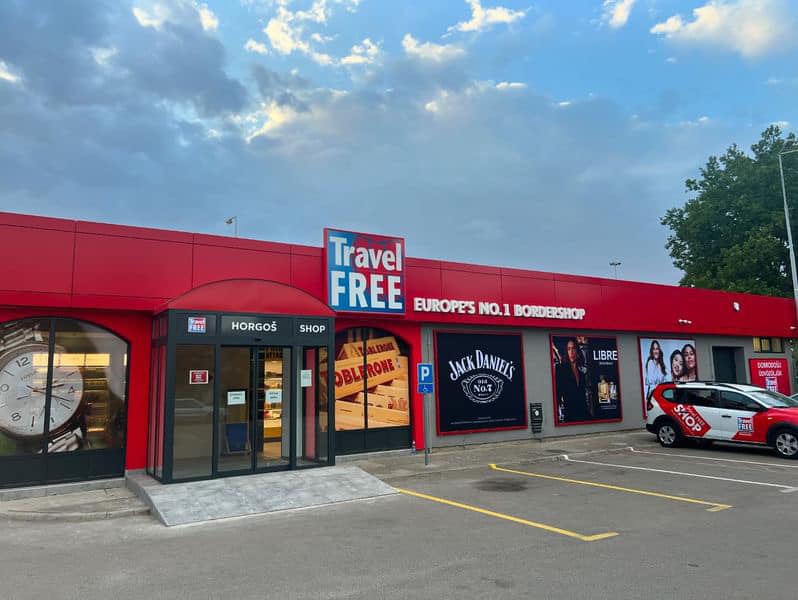 Új üzlet várja a vásárlókat a horgosi határátkelőnél! | SZMSZ (Szabad ...