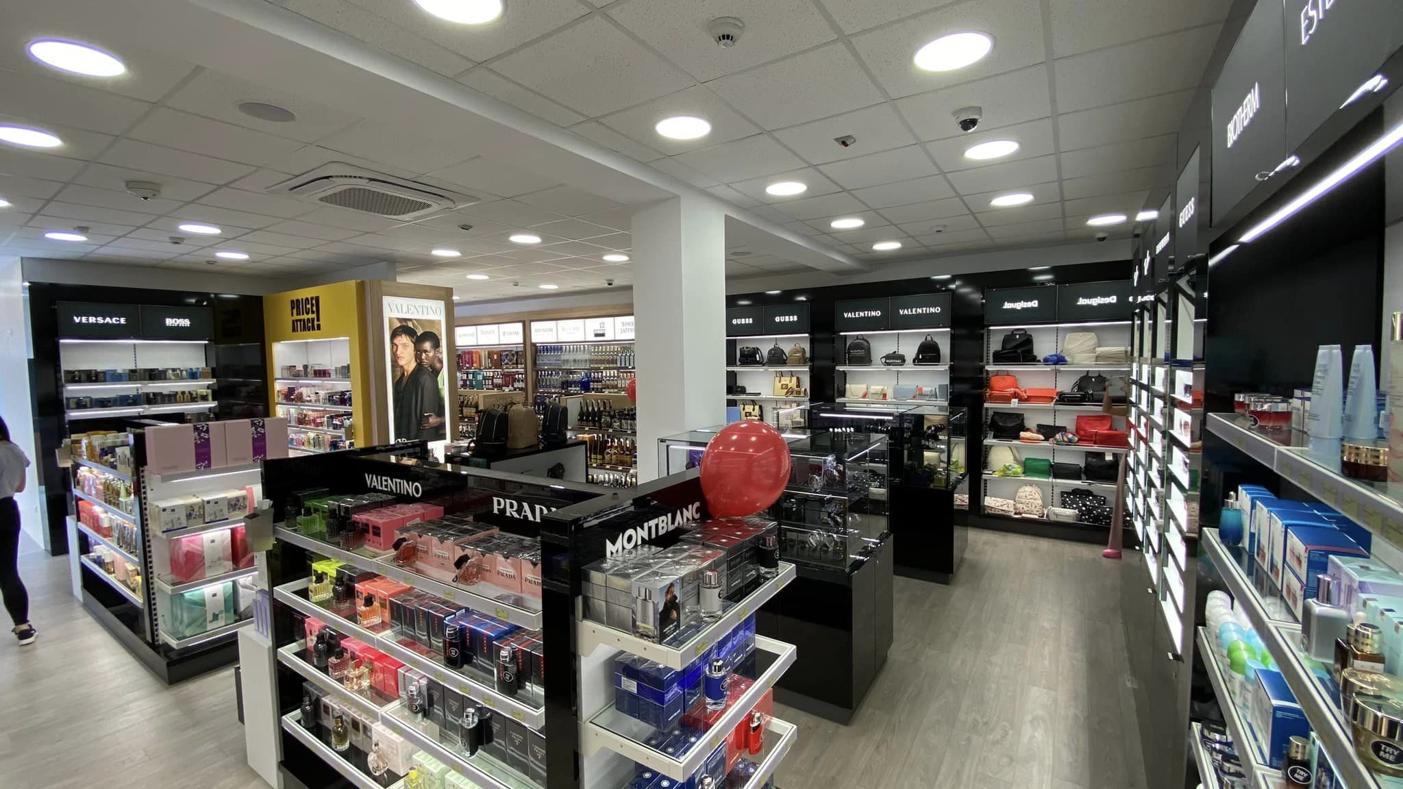 Új üzlet várja a vásárlókat a horgosi határátkelőnél! | SZMSZ (Szabad ...